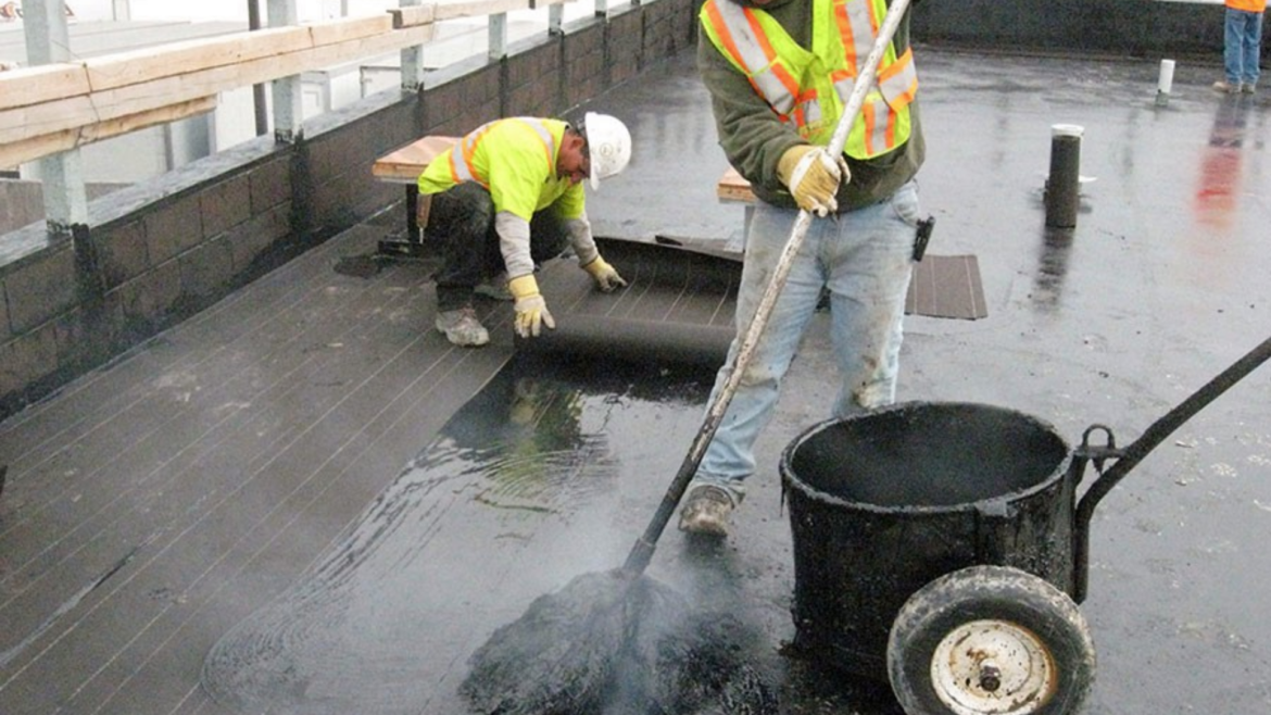 Flat Roof Leaks In Heavy Rain (Pro Tips And Fixes ...